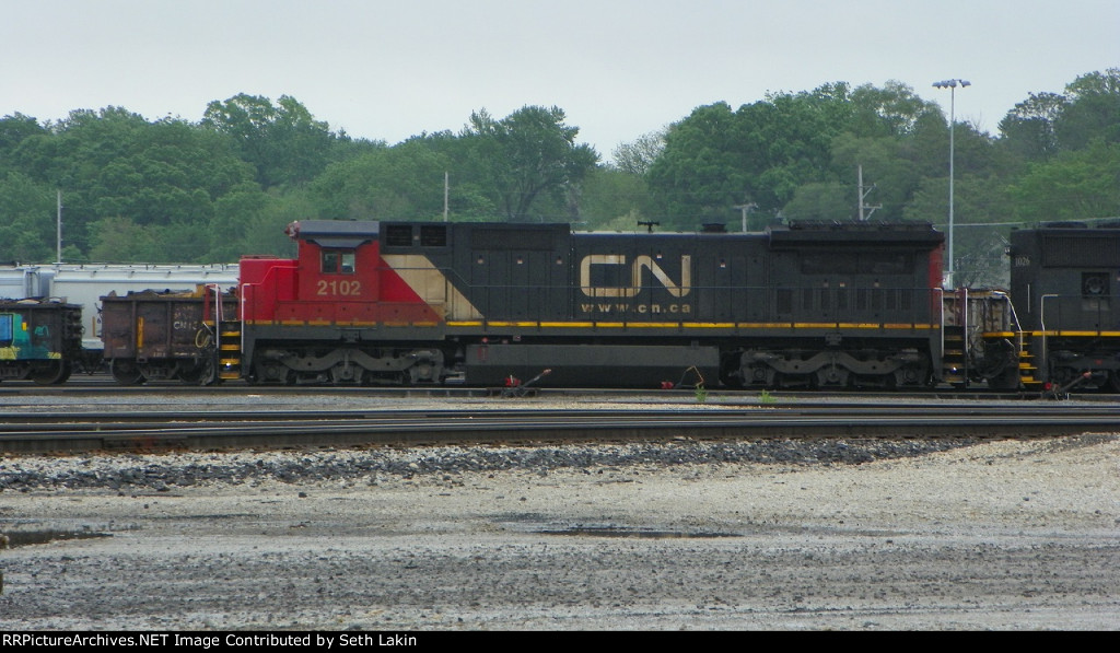 CN 2102